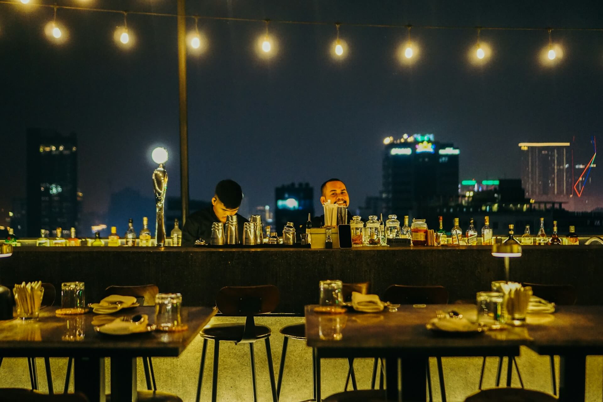 Honest Guide to Cambodia's Girlie Bars for New Visitors